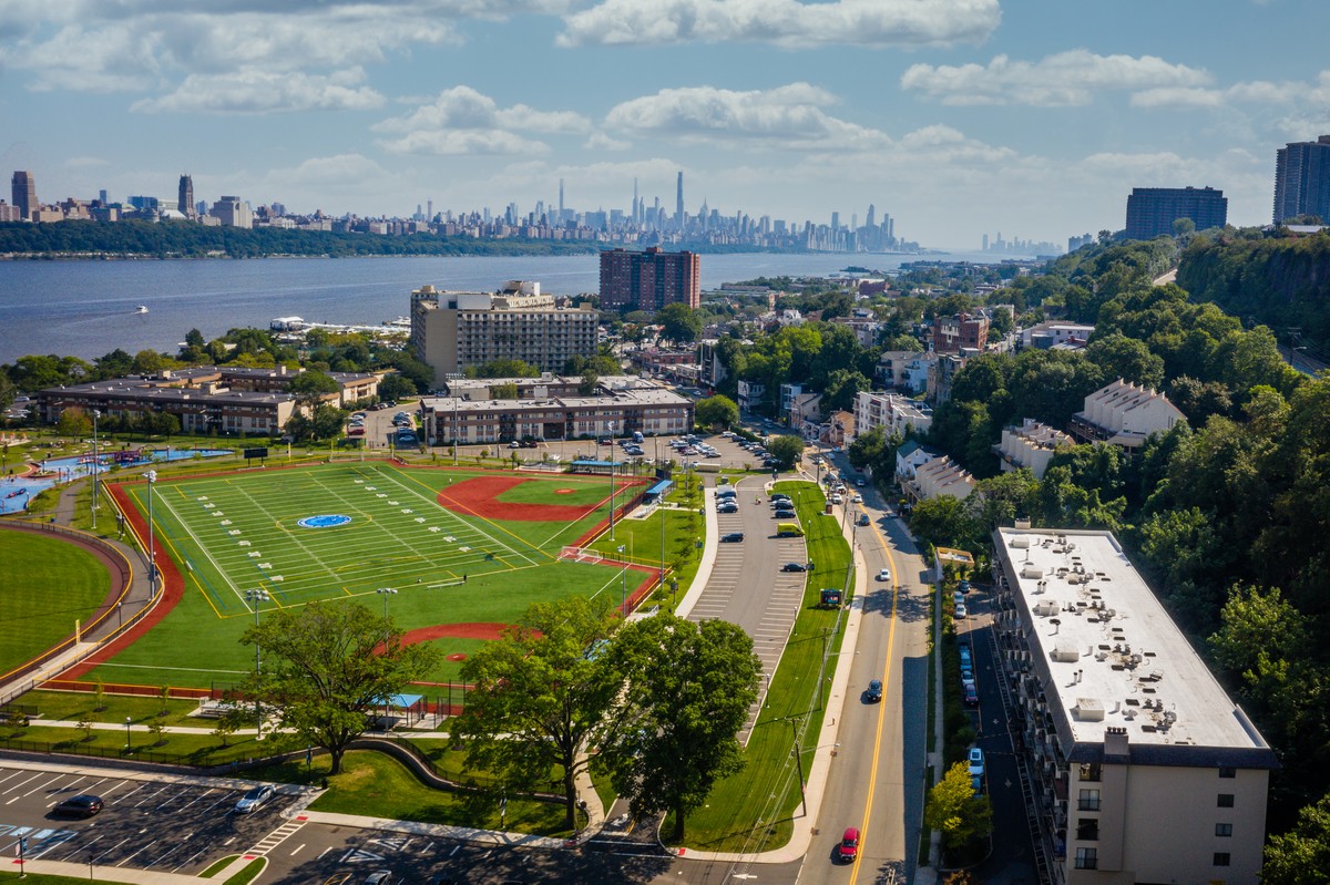 Fort Lee Private Jet and Air Charter Flights