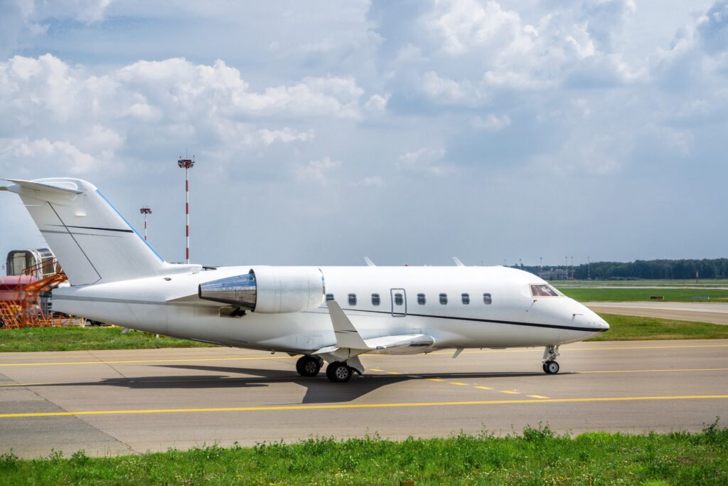 Challenger 605 Charter - Private Jet Hire