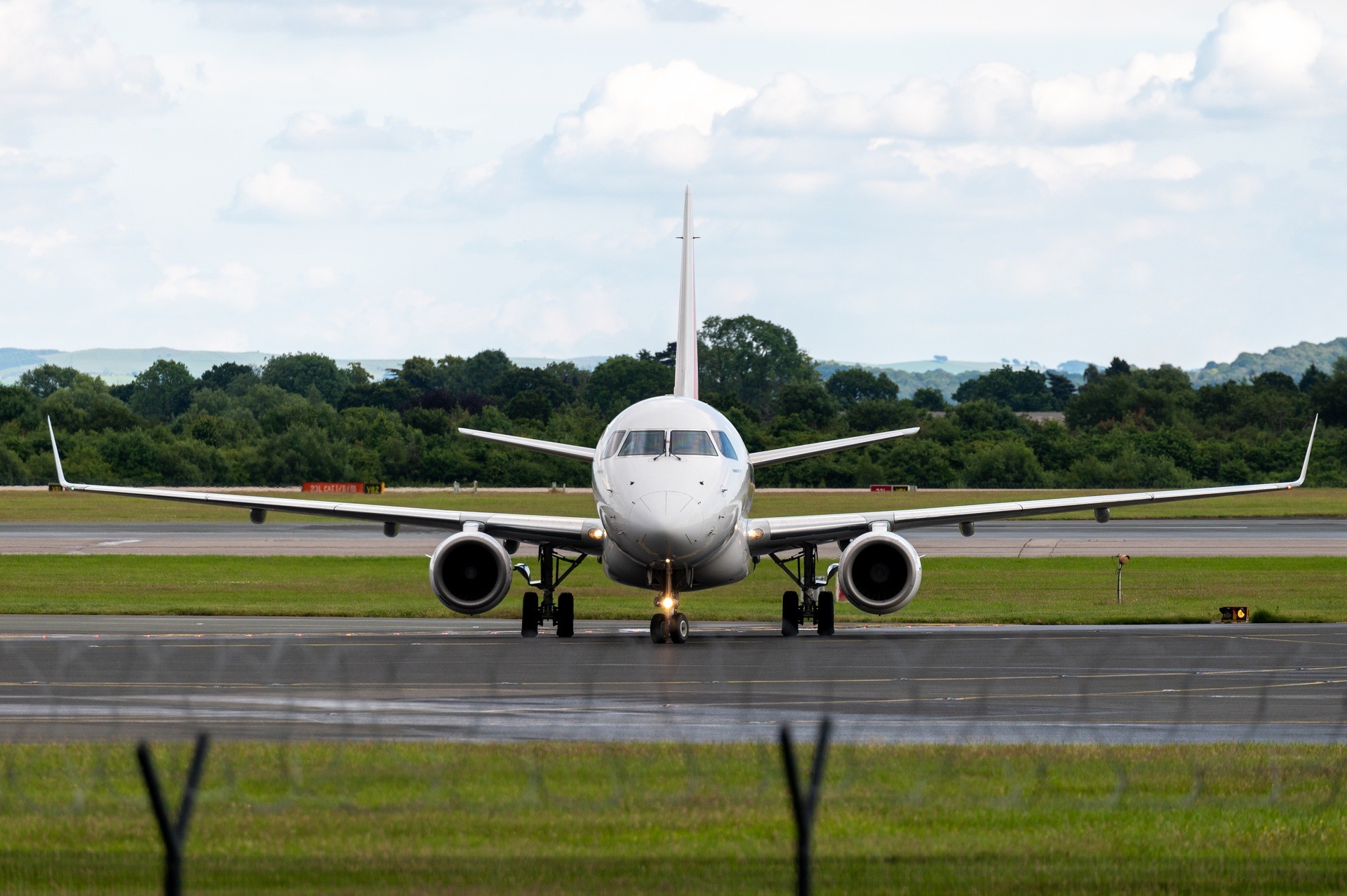 Embraer ERJ 175 Private Jet Charter Embraer ERJ 175 Private Jet Charter