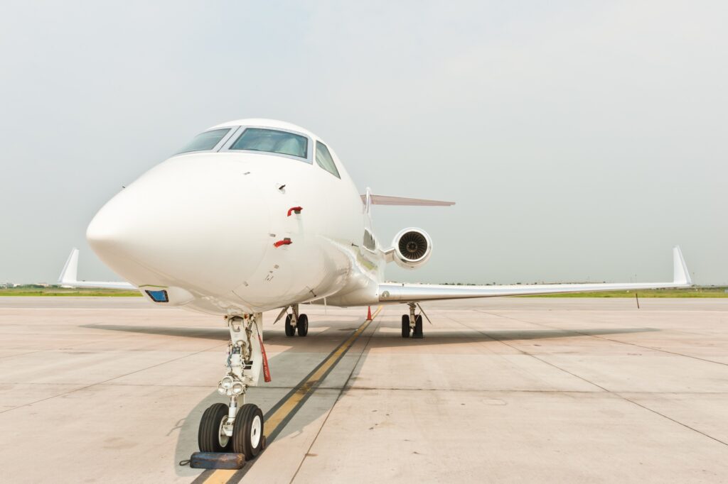 10 Fastest Private Jets
