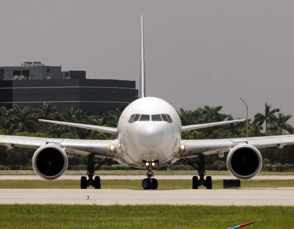 Boeing 767 Charter - Private Jet Rental